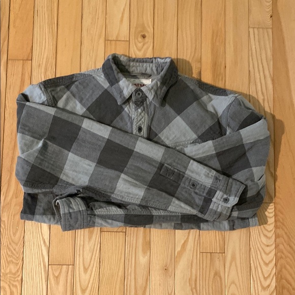 Simms | Shirts | Simms Plaid Buttonup Flannel Shirt In Gray And Black ...